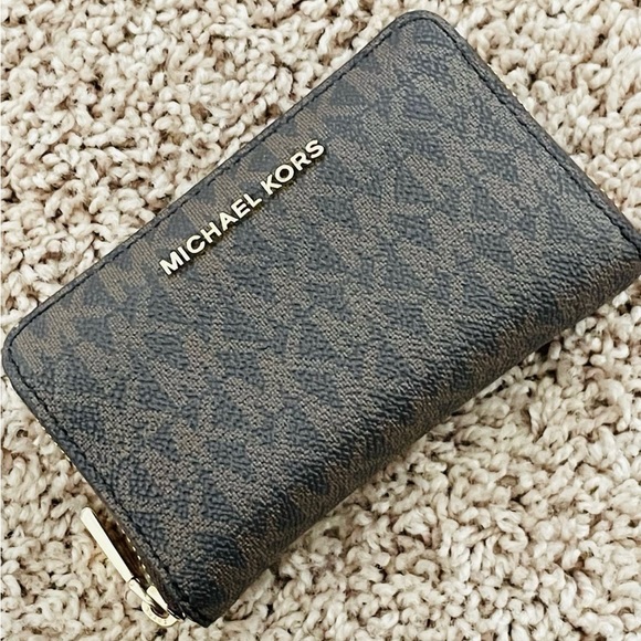Michael Kors | Bags | Michael Kors Wallet | Poshmark